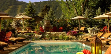 Jackson Hole Lodging and Cabins | Rustic Inn at Jackson Hole